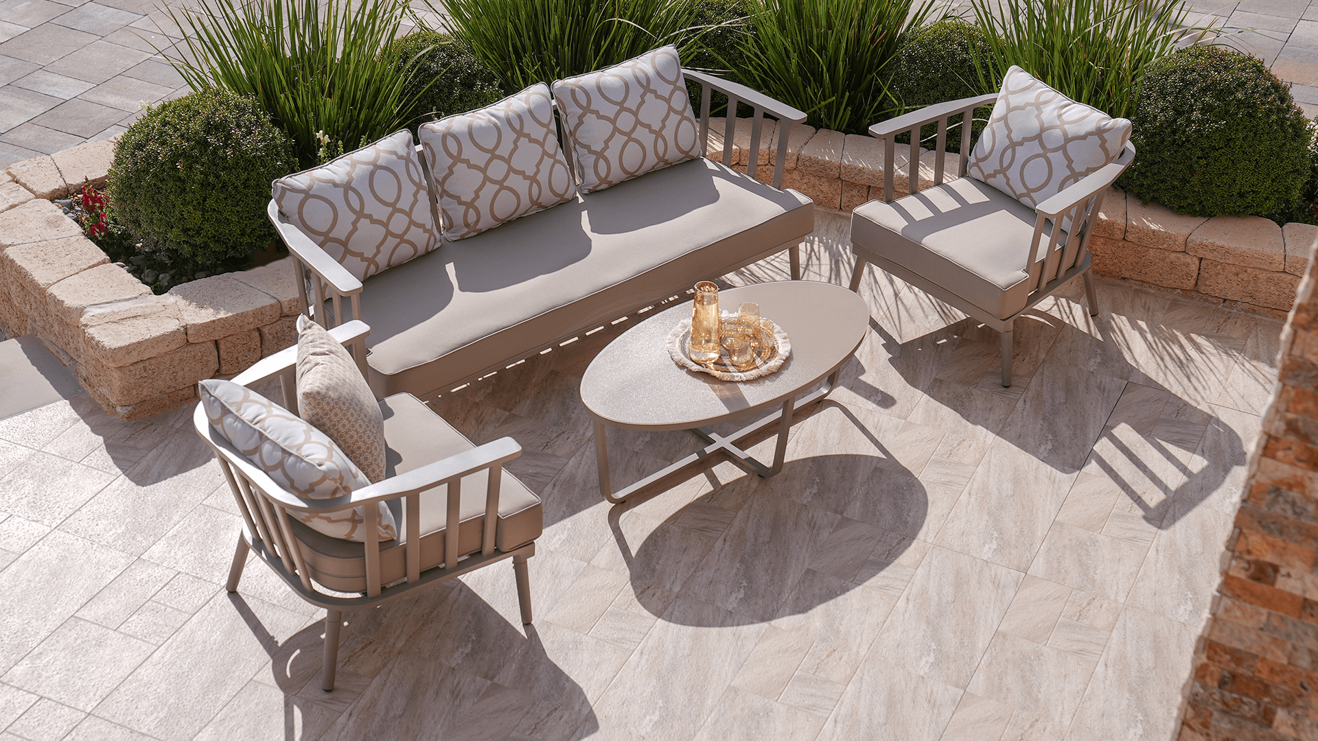 A Quick Guide to Patio Chair Replacement Fabric | New Again